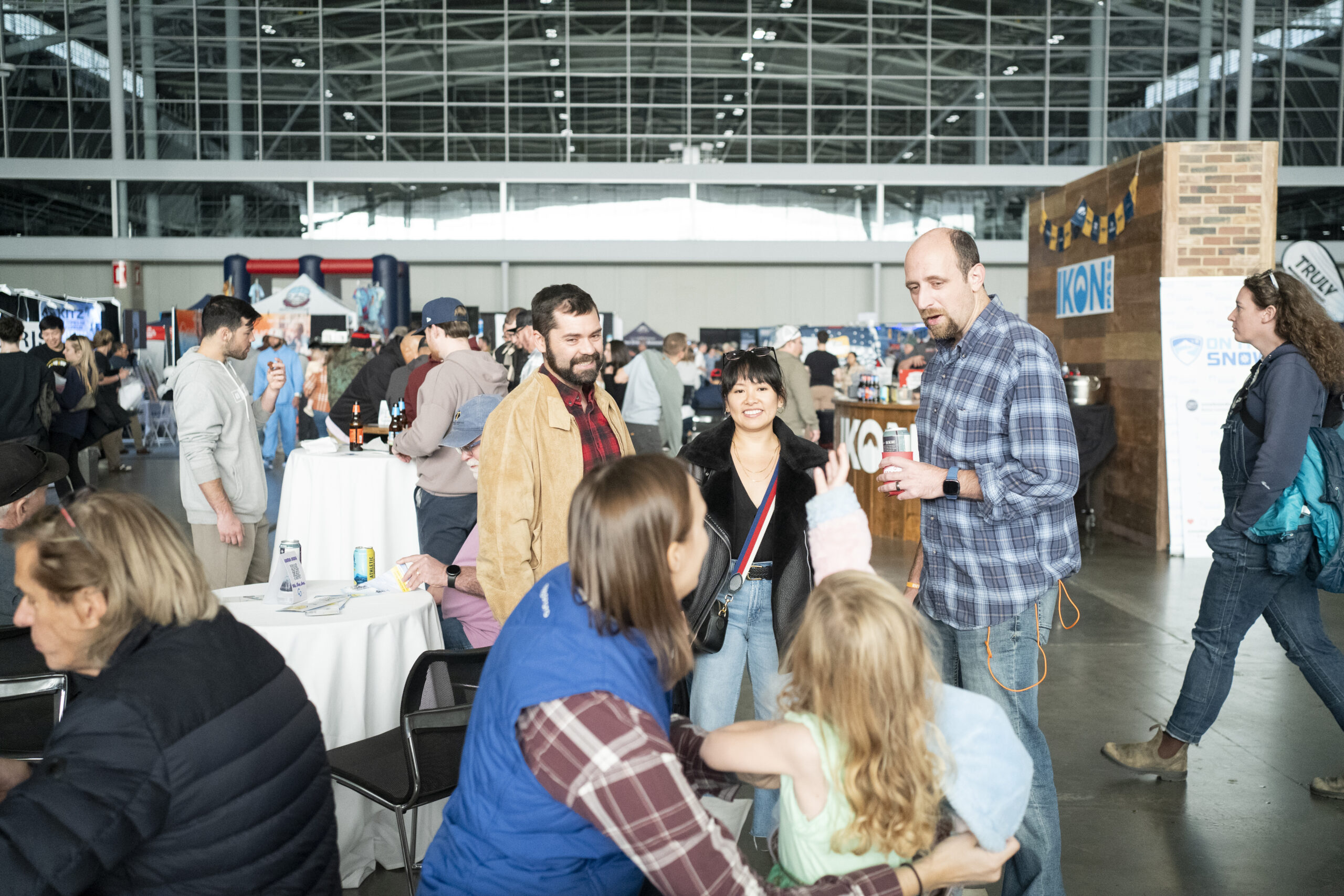 The Alpine Bar - Snowbound Expo